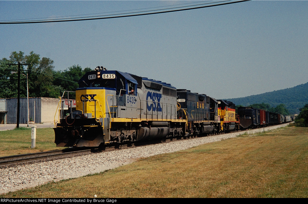 CSX 8435